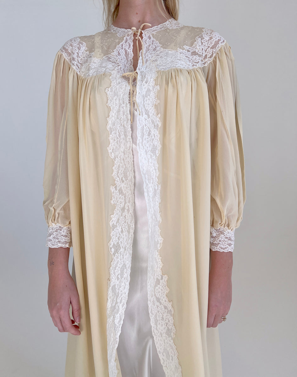1930's Buttercream Silk Chiffon Hand Embroidered Robe – Eveliina Vintage