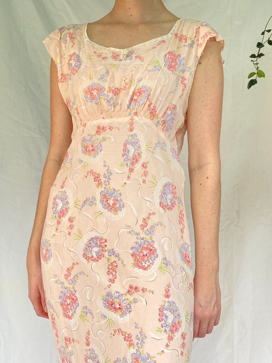 Pink Slip With Blue and Pink Floral Print and Cap Sleeve – Eveliina Vintage